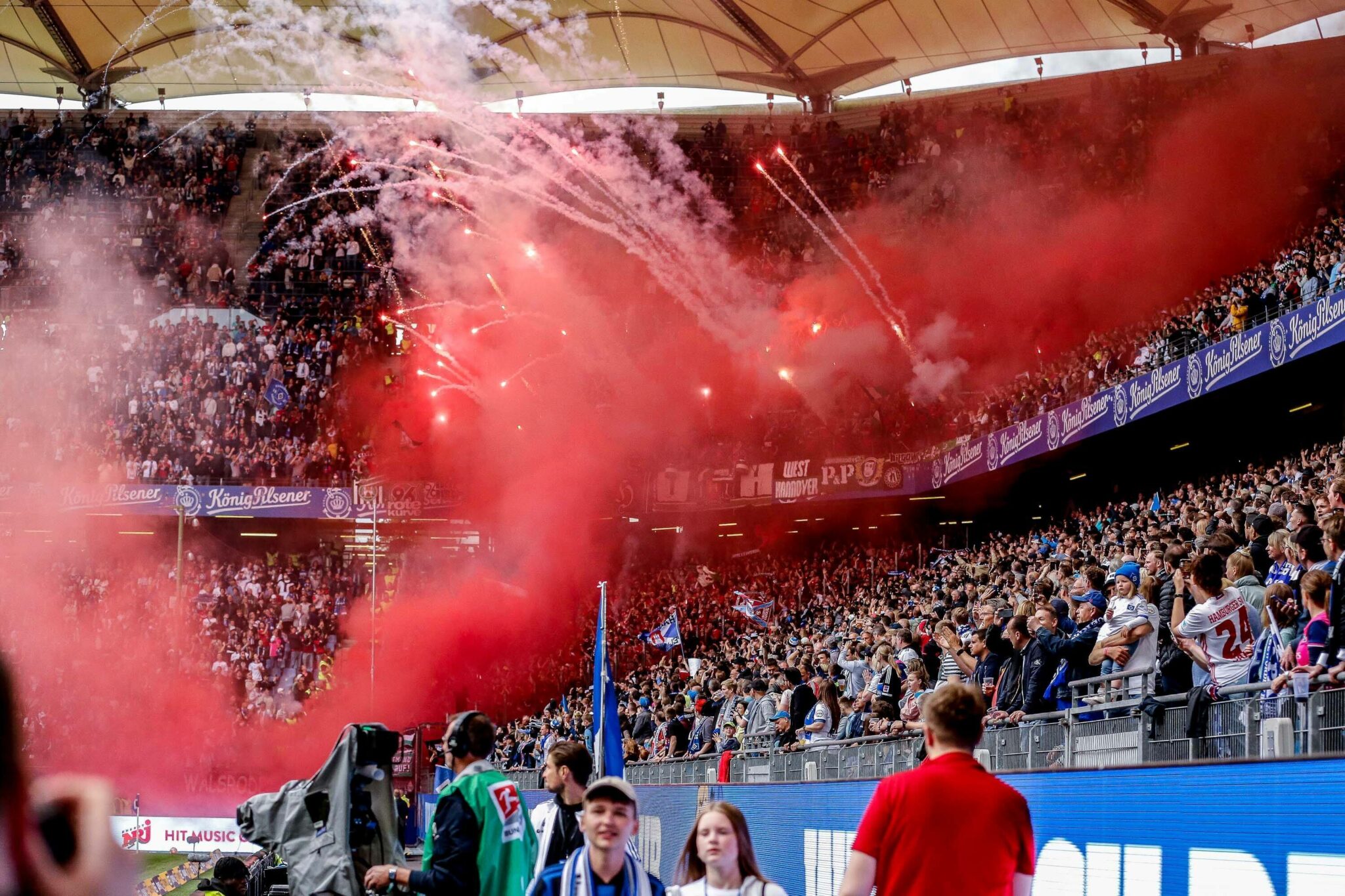 Pyro-Strafen für 96 „deutlich über 200.000 Euro“ – liga2-online.de