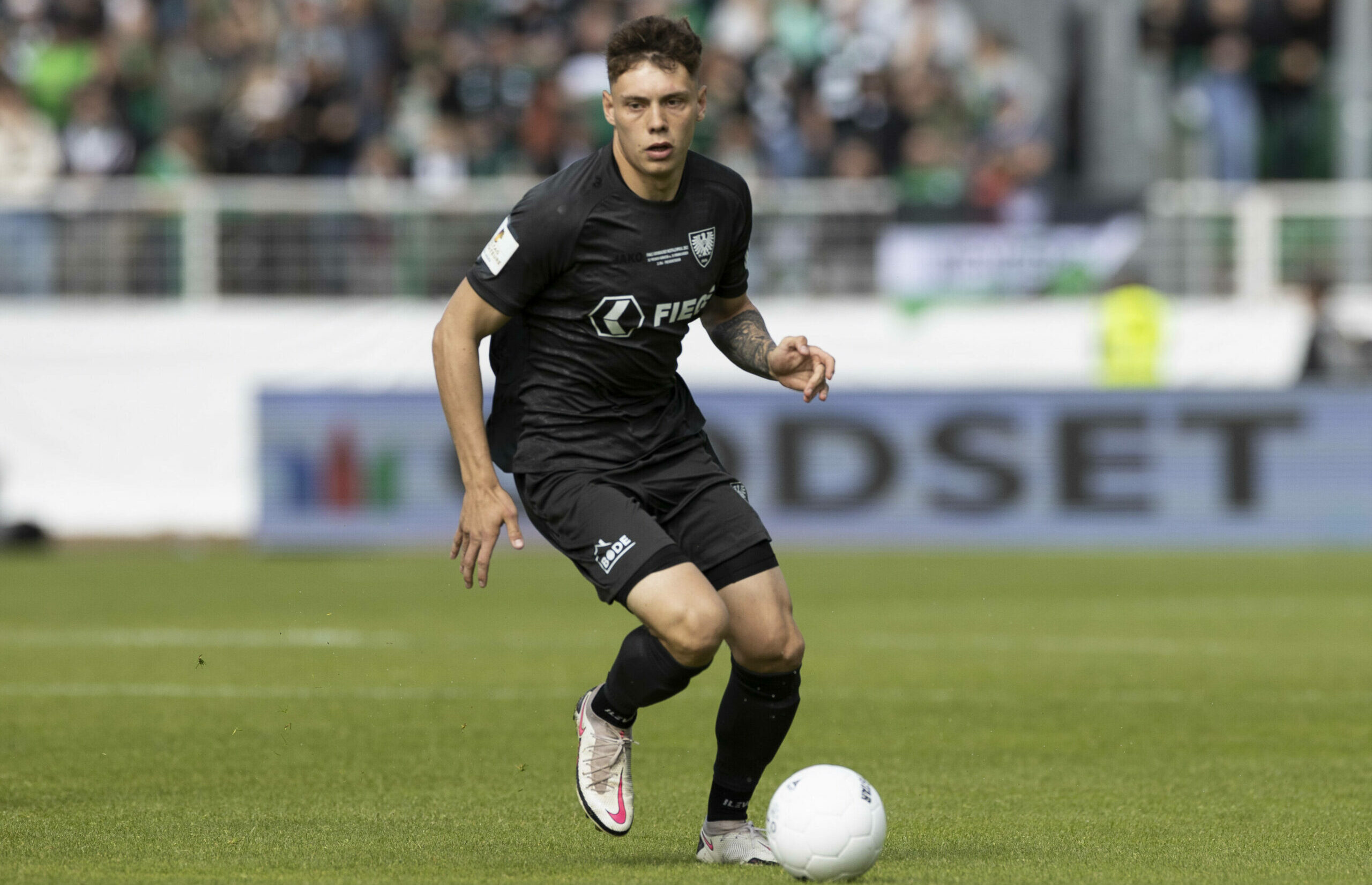 Münster-Talent Remberg vor Doppelaufstieg: Wechsel nach Kiel? – liga2 ...