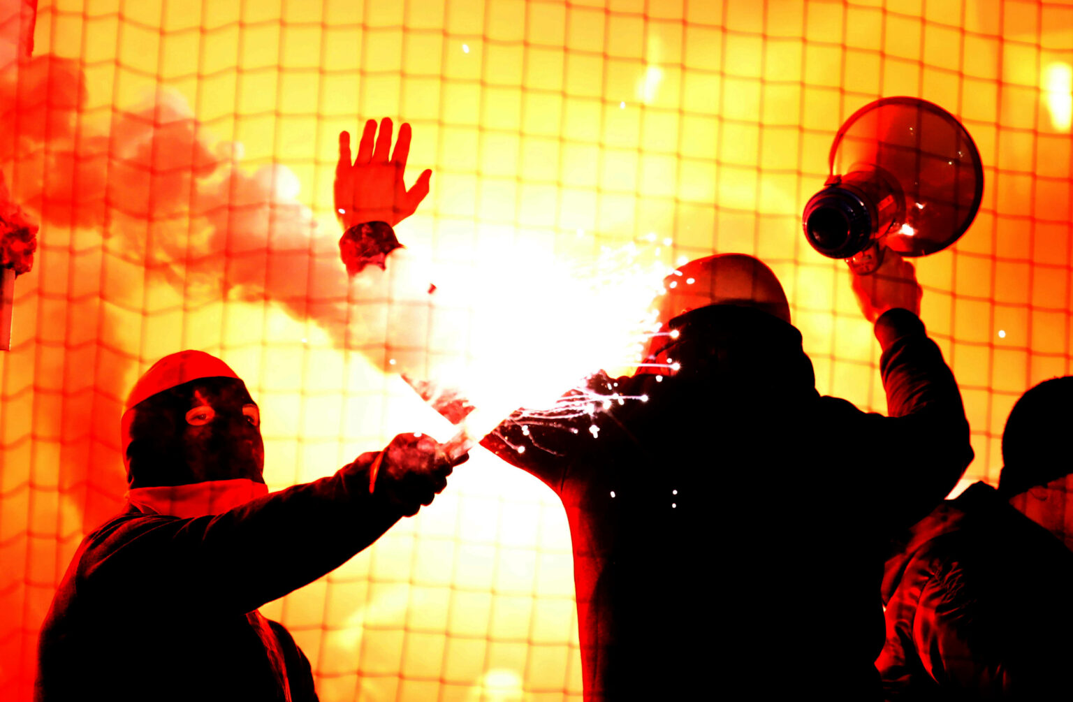 Pyro-Eskalation: Über 100.000 Euro Strafe für Fürth und Nürnberg – liga2-online.de