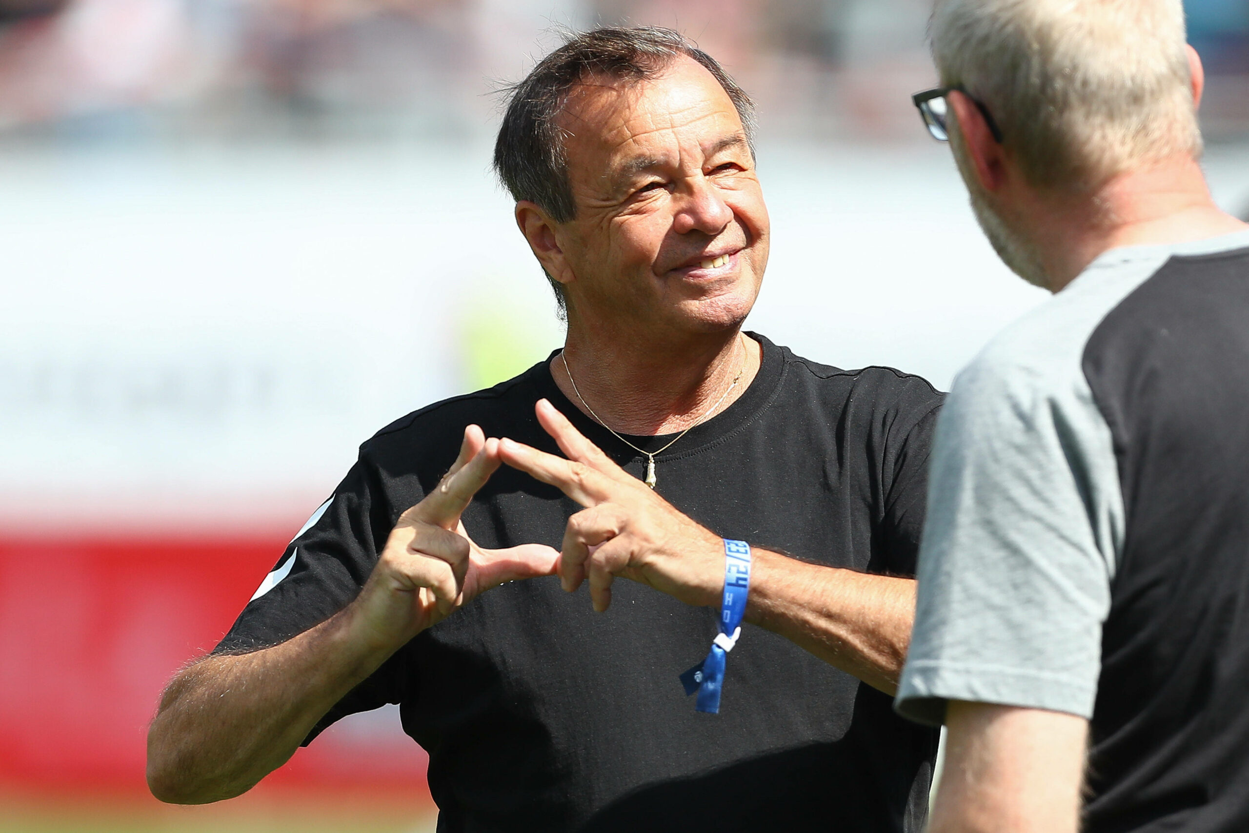 „Intel“ auf der Brust? FCM-Sportchef Schork bestätigt Gespräche – liga2 ...