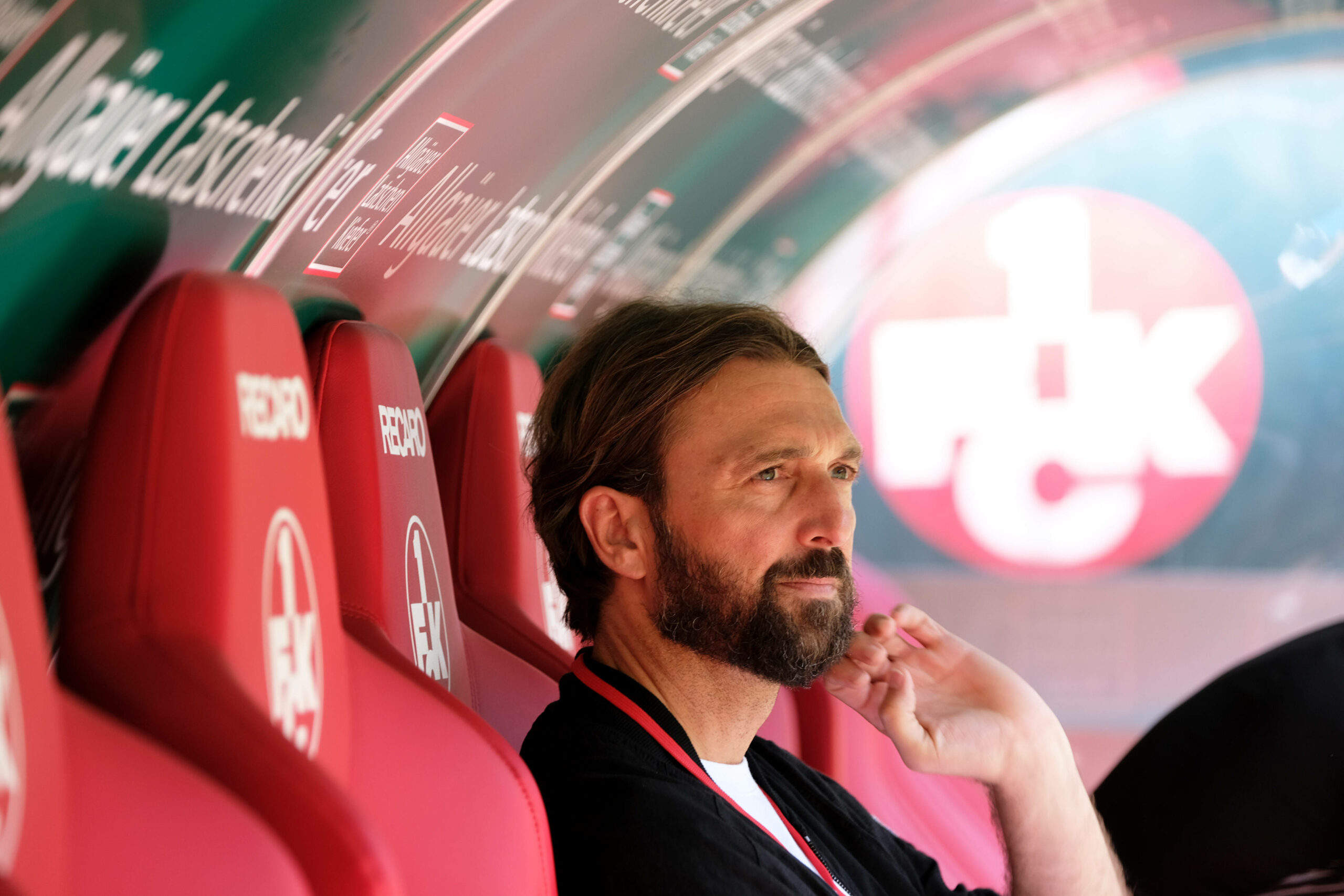 Hengen erklärt das Schuster-Aus: „Stagnation ist Rückschritt“ – liga2 ...