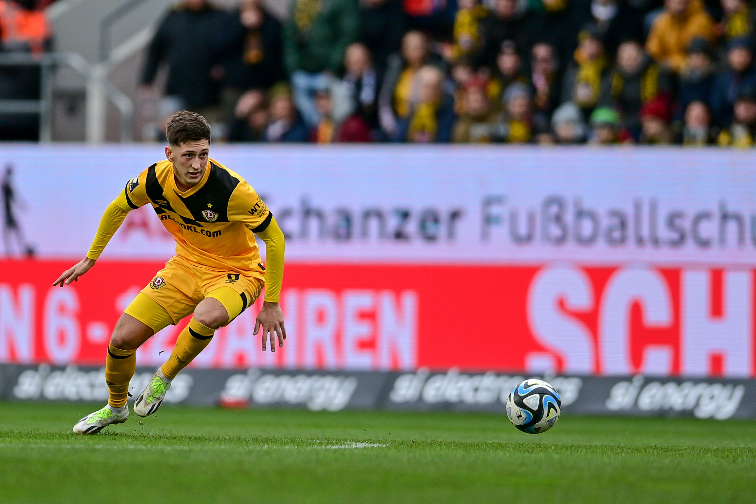 „Mehr Dynamik für unser Spiel“: Ulm verpflichtet Meier aus Dresden ...