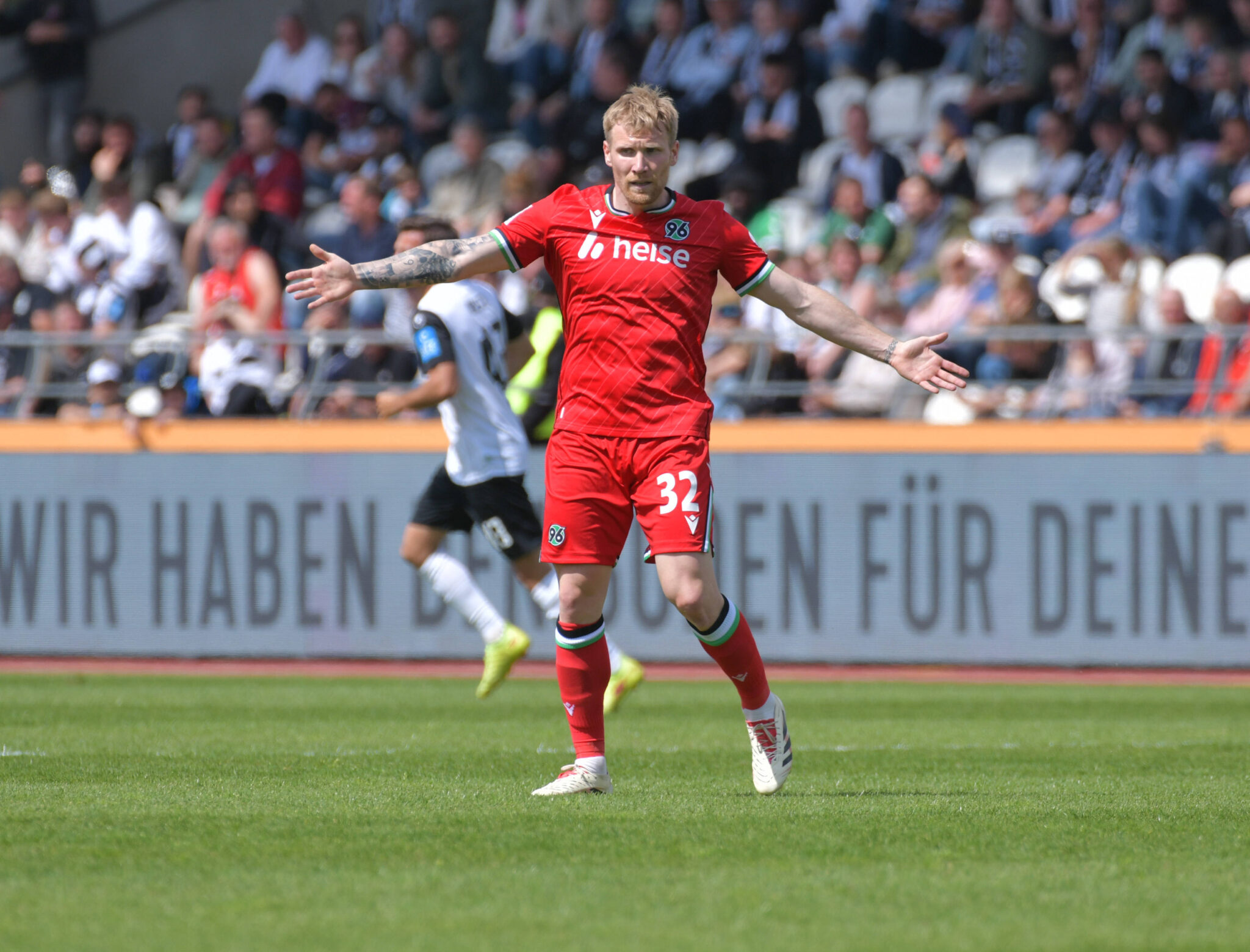 Verträge laufen aus: Hannover 96 verabschiedet drei Spieler – liga2-online.de