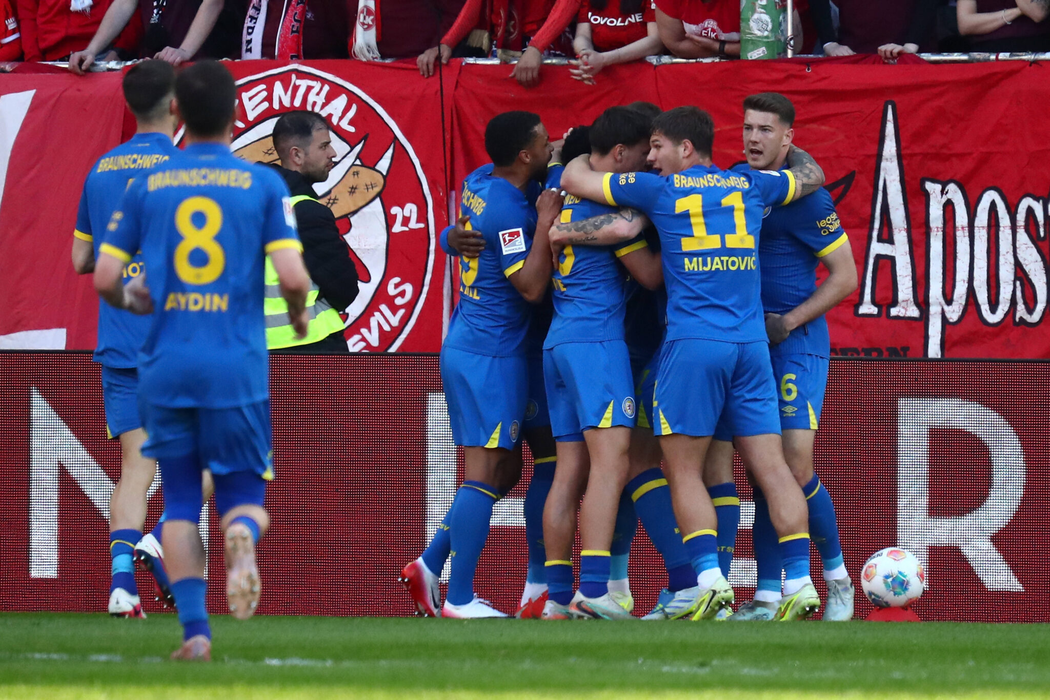 „Ein extrem wichtiger Sieg“: Große Erleichterung beim BTSV – liga2 ...